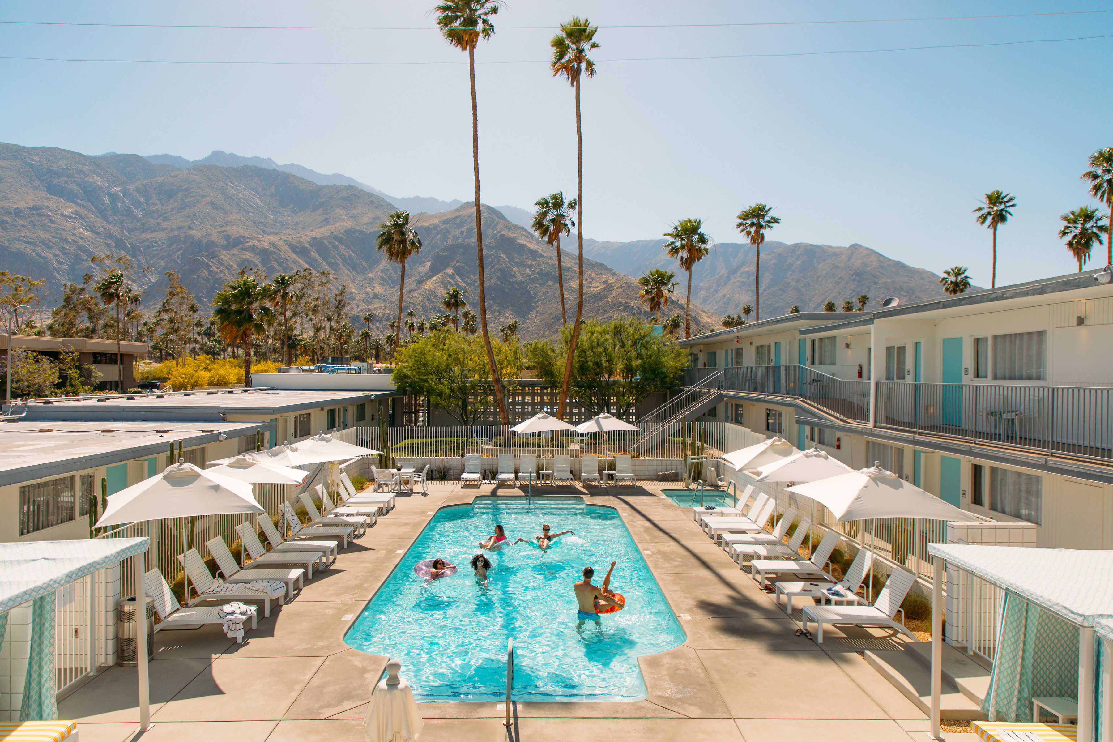 The Skylark™ A Boutique Hotel In Palm Springs Downtown California